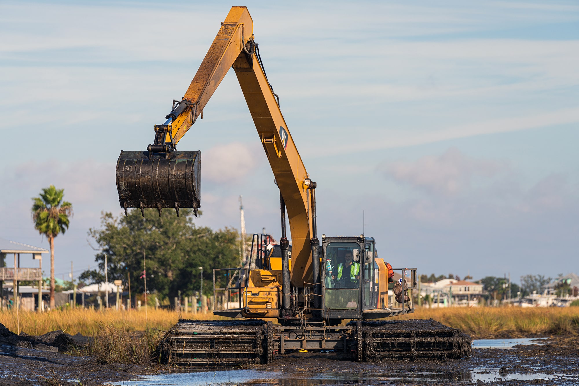 Marsh Buggies vs Amphibious Excavators Comparison