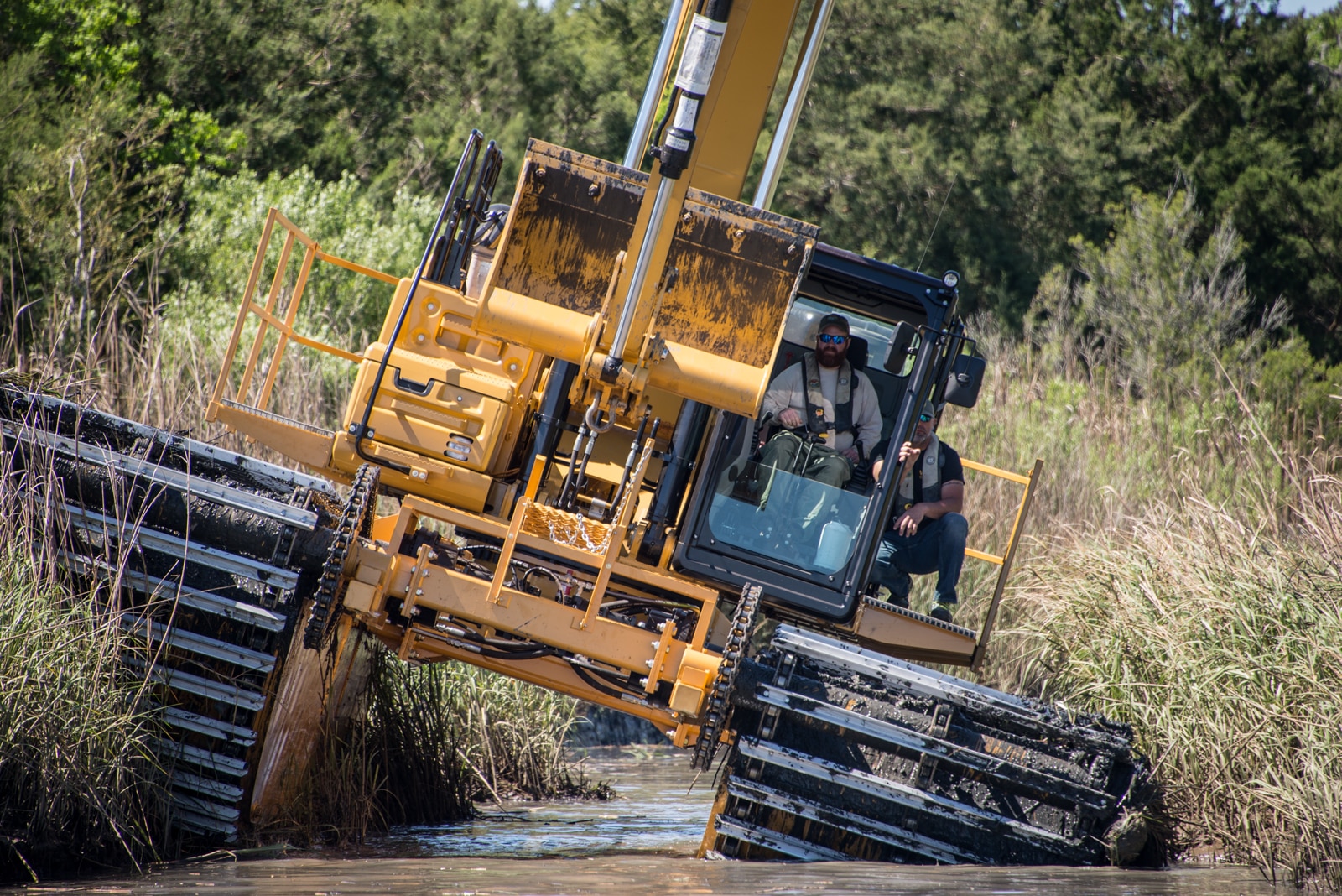 Amphibious Equipment Maintenance Guide